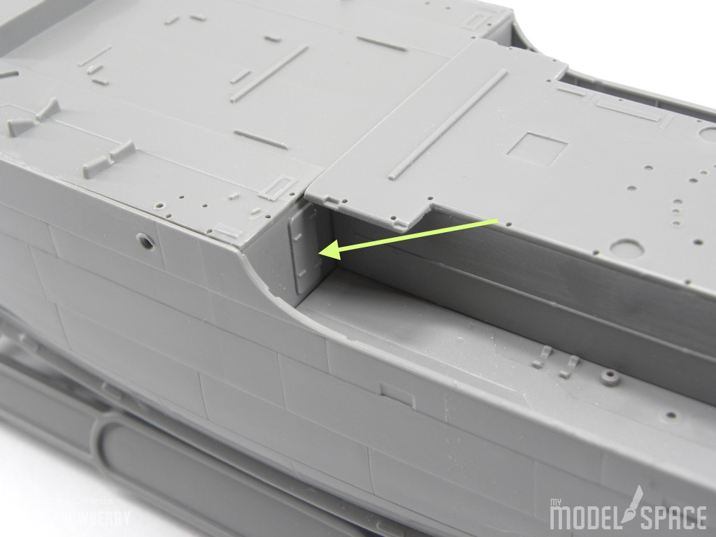 Flower Class Corvette HMCS SNOWBERRY Revell 1/144